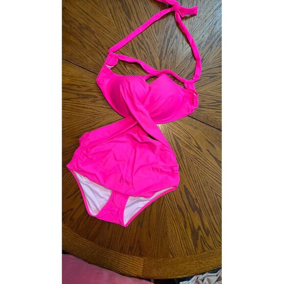 The Unbranded Brand | Swim | Vibrant Pink Swimsuit Set | Poshmark